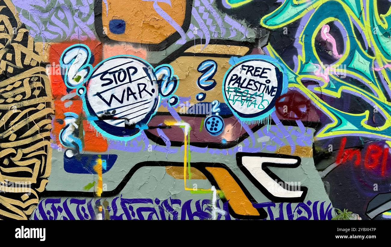 Free palestine graffiti hi-res stock photography and images - Alamy