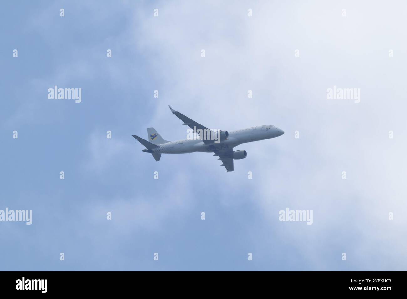 Myanmar airways international aircraft hi-res stock photography and ...