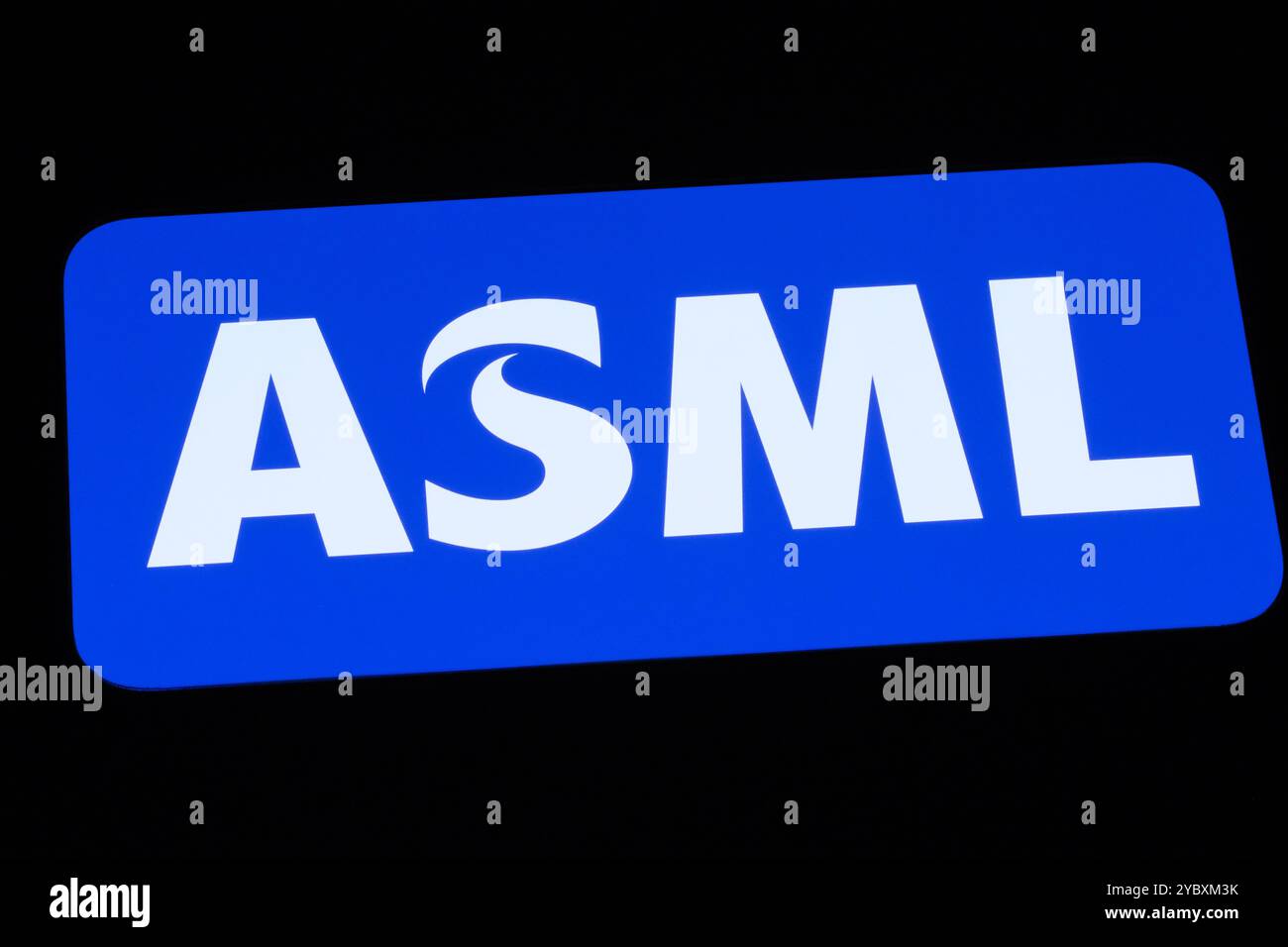 Shanghai,China-Oct.20th 2024:ASML Holding company brand logo on phone screen Stock Photo - Alamy