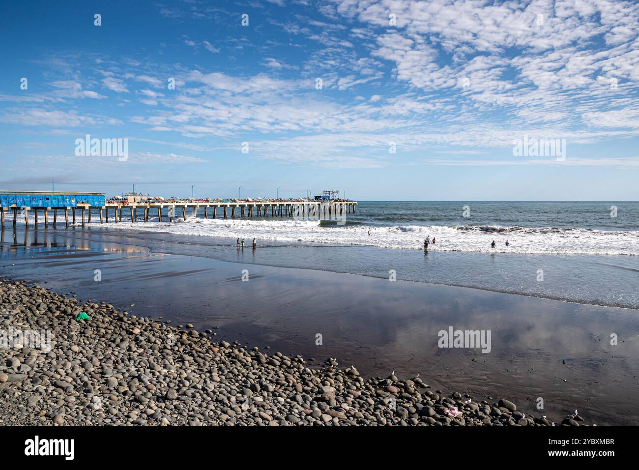 El Salvador, La Libertad, El Muelle (pier, dock, wharf) of the city La ...