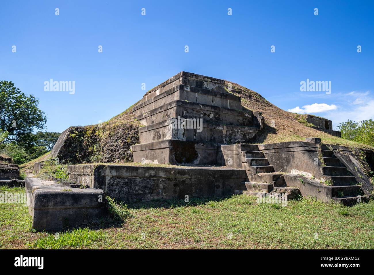 El Salvador, Santa Tecla, Sitio Arqueológico San Andrés, Maya pyramids ...