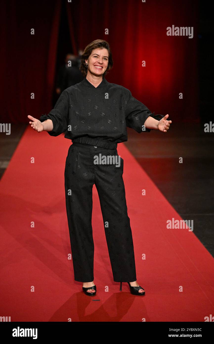 Lyon, France. 20th Oct, 2024. Irene Jacob attending the tribute to ...