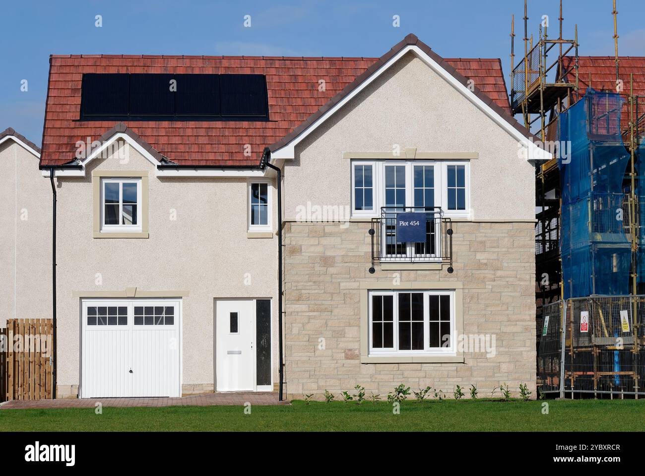 New housing development at Dargavel in Bishopton Stock Photo - Alamy