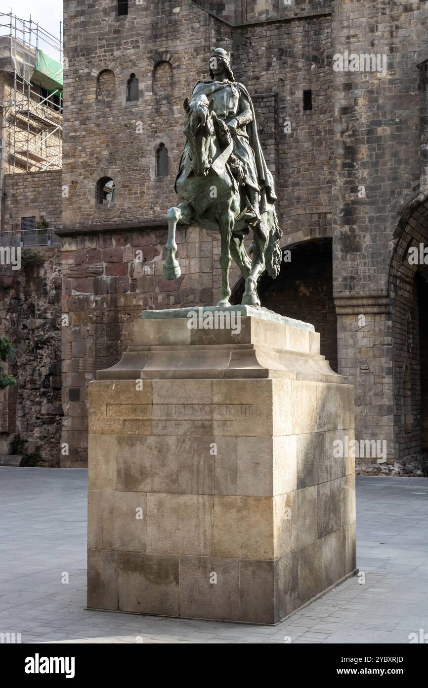 The life size bronze equestrian statue of Ramon Berenguer III by ...