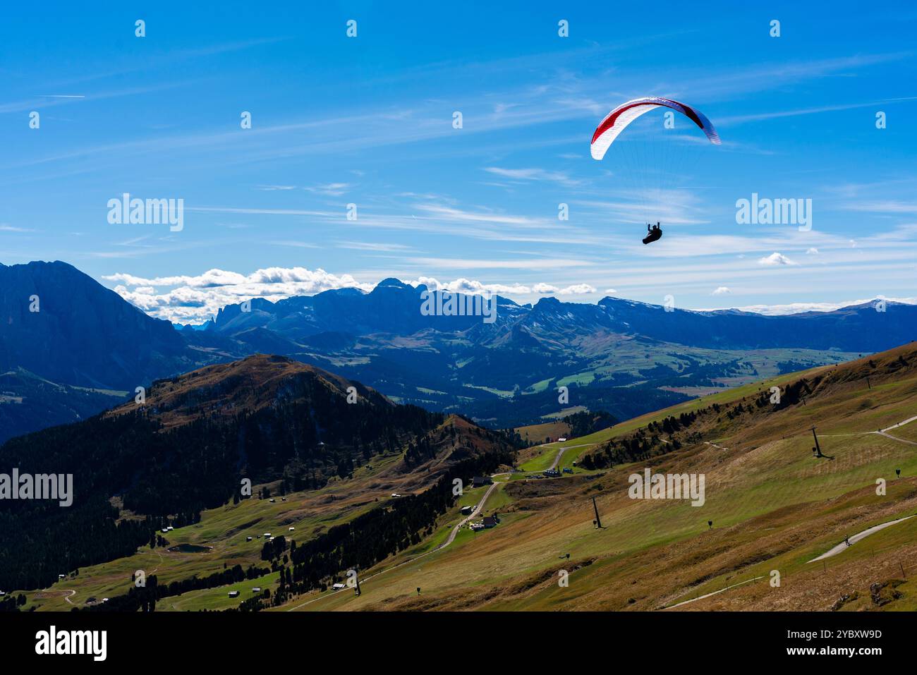 Flying in mountains paraglider alpine hi-res stock photography and ...