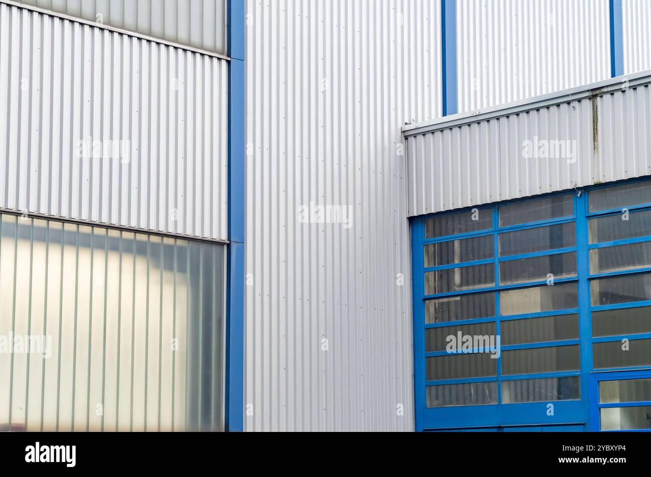 Blue window frames hi-res stock photography and images - Alamy