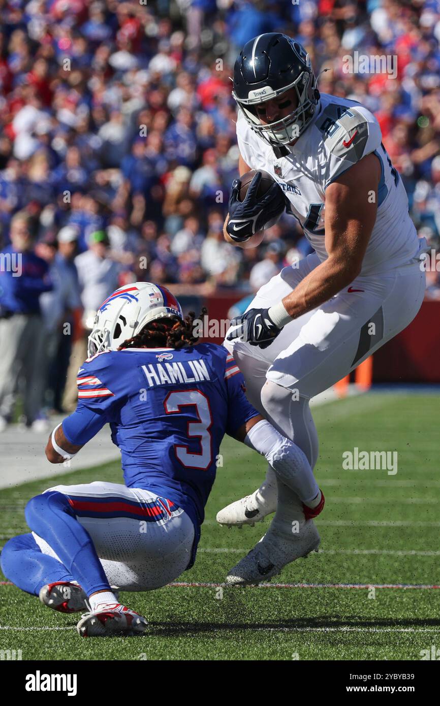 Buffalo Bills safety Damar Hamlin (3) tackles Tennessee Titans tight ...