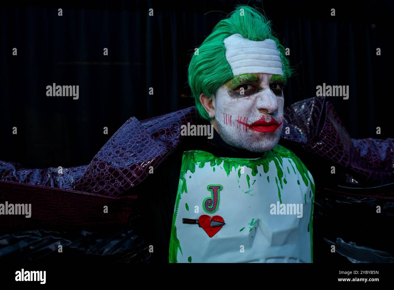 Cosplayer Ariel from New York City portrays The Joker for New York ...