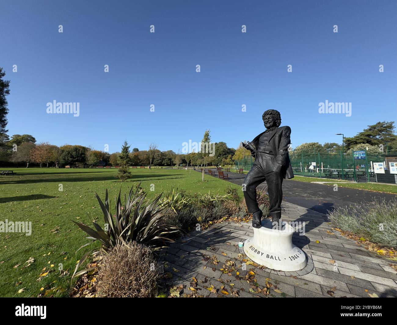 Bobby Ball Statue, sculpture Ben Twiston-Davies , Lowther Gardens ...
