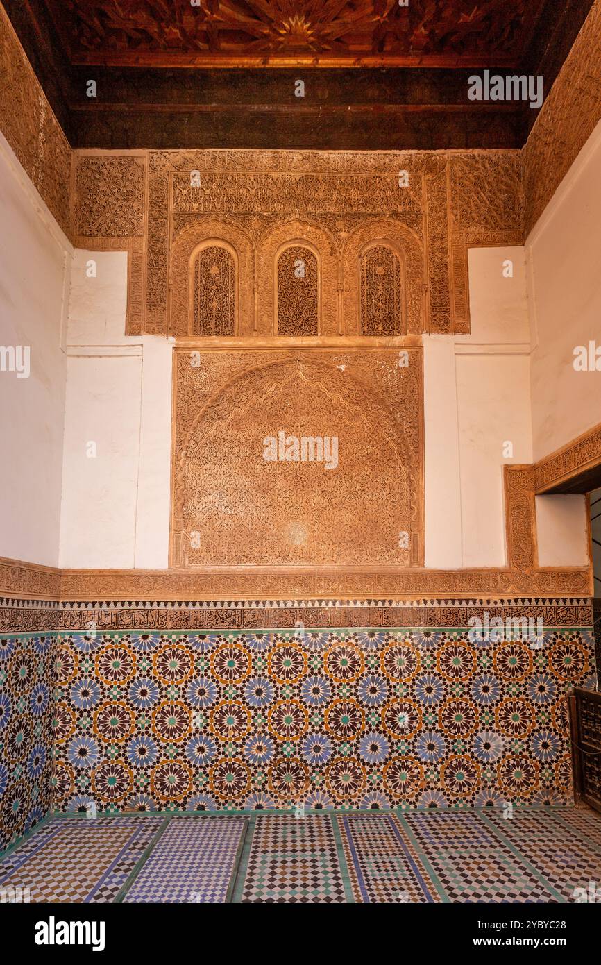 Old tombs in interior hi-res stock photography and images - Alamy