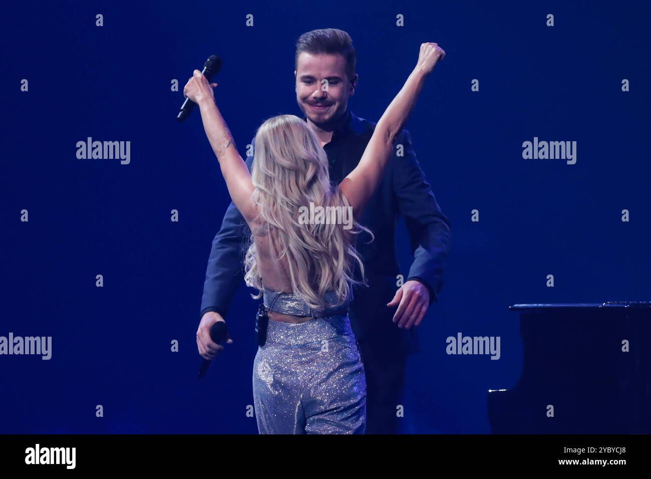 Sänger Eric Phillippi mit Sängerin und Freundin Michelle - ARD Live ...