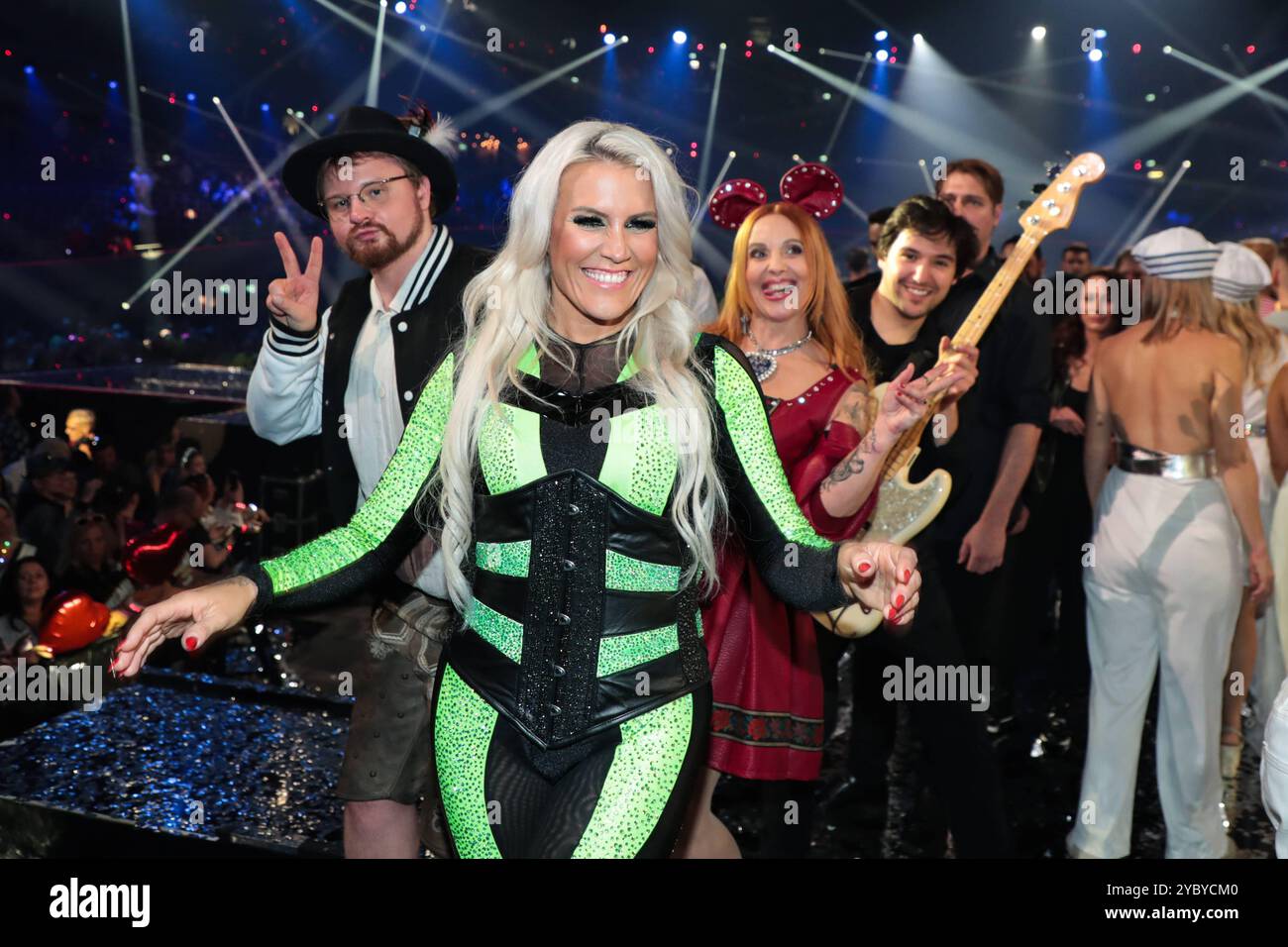 Sängerin Cascada - ARD Live Show SCHLAGERBOOOM 2024 - ALLES FUNKELT ...