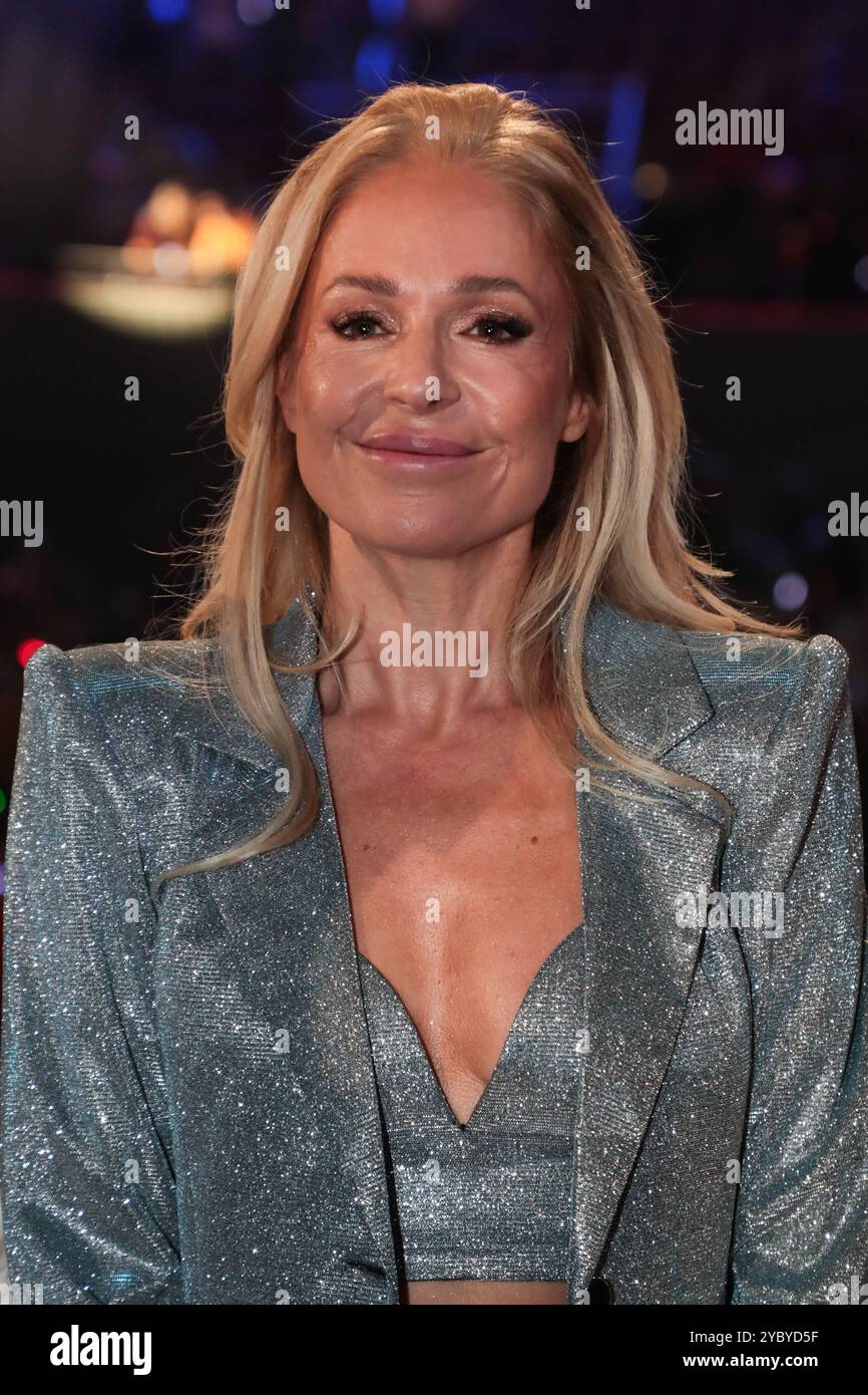 Sängerin Michelle - ARD Live Show SCHLAGERBOOOM 2024 - ALLES FUNKELT ...