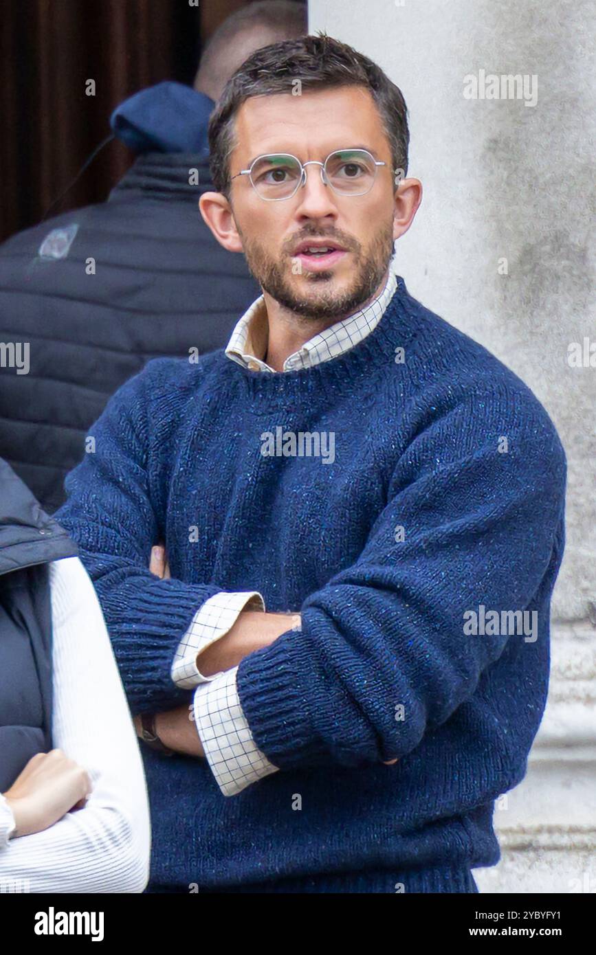 Anthony Bailey Shoots Scenes for Jurassic World at Greenwich University ...