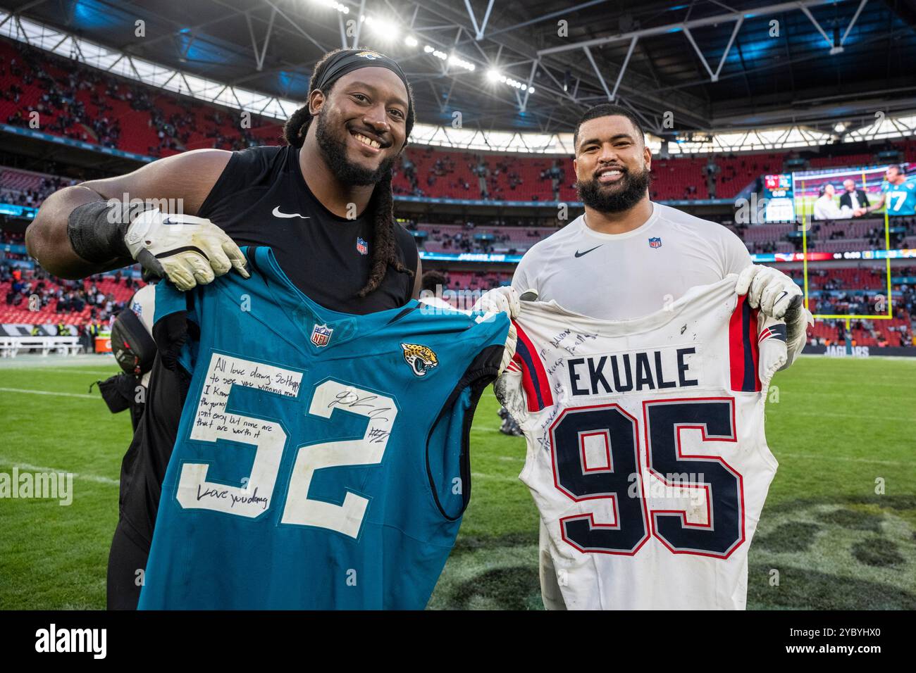 Davon hamilton jaguars hi-res stock photography and images - Alamy