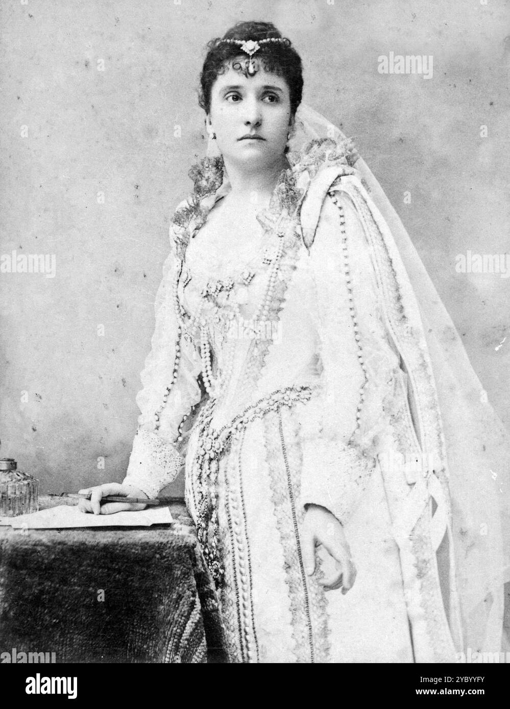 Lyric coloratura soprano hi-res stock photography and images - Alamy