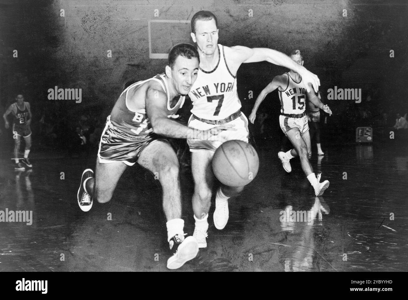 American basketball players Black and White Stock Photos & Images - Alamy
