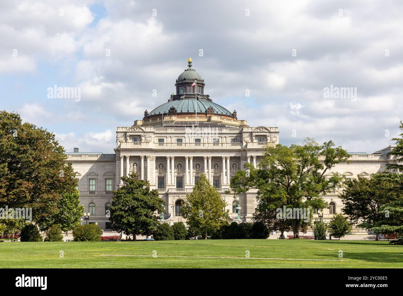Exterior facade library congress hi-res stock photography and images ...