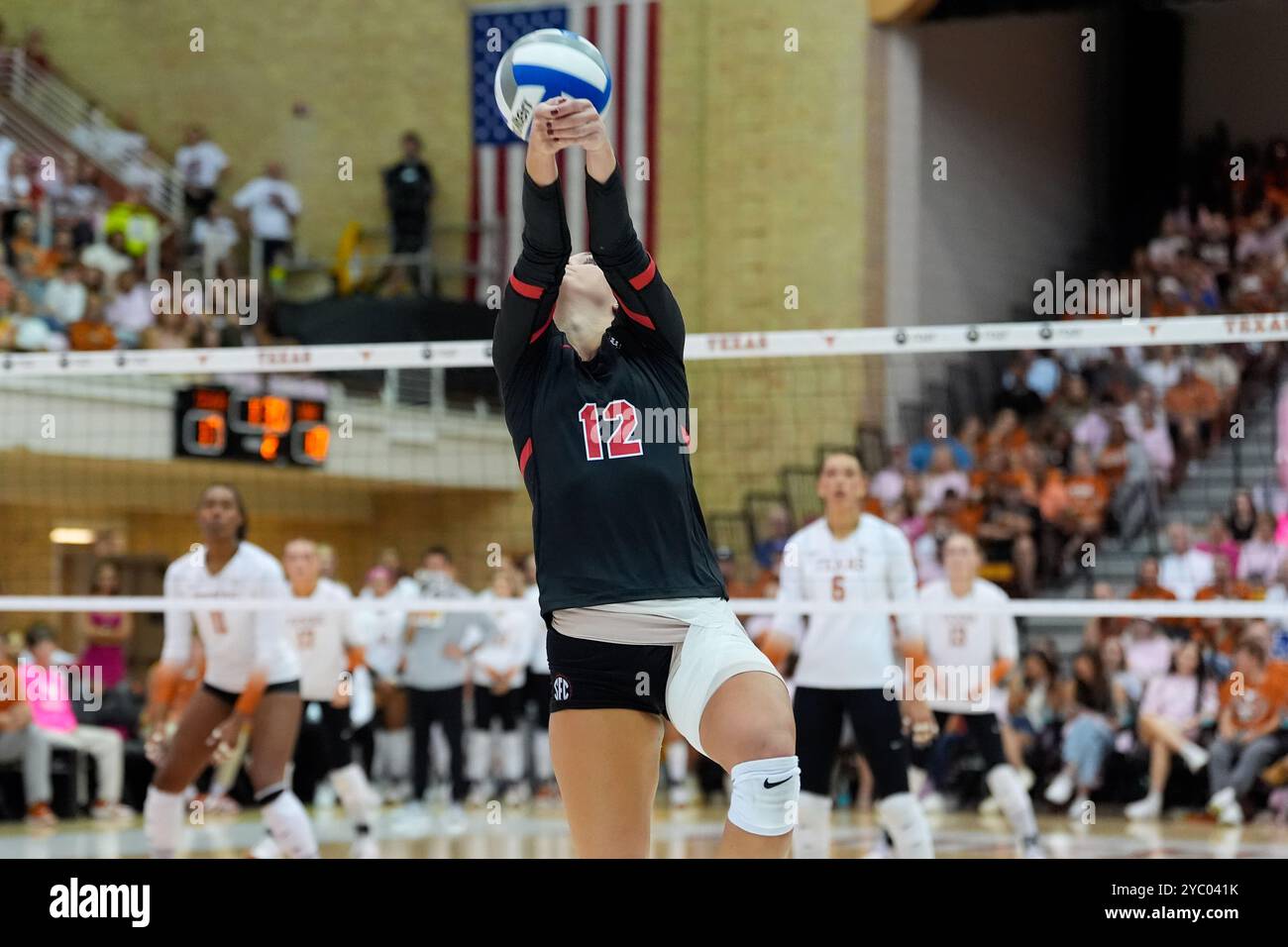 Georgia setter Clara Brower (12) digs the ball Stock Photo - Alamy