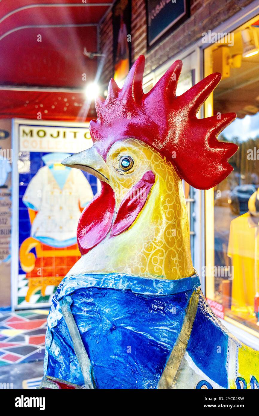 Rooster statue hi-res stock photography and images - Alamy