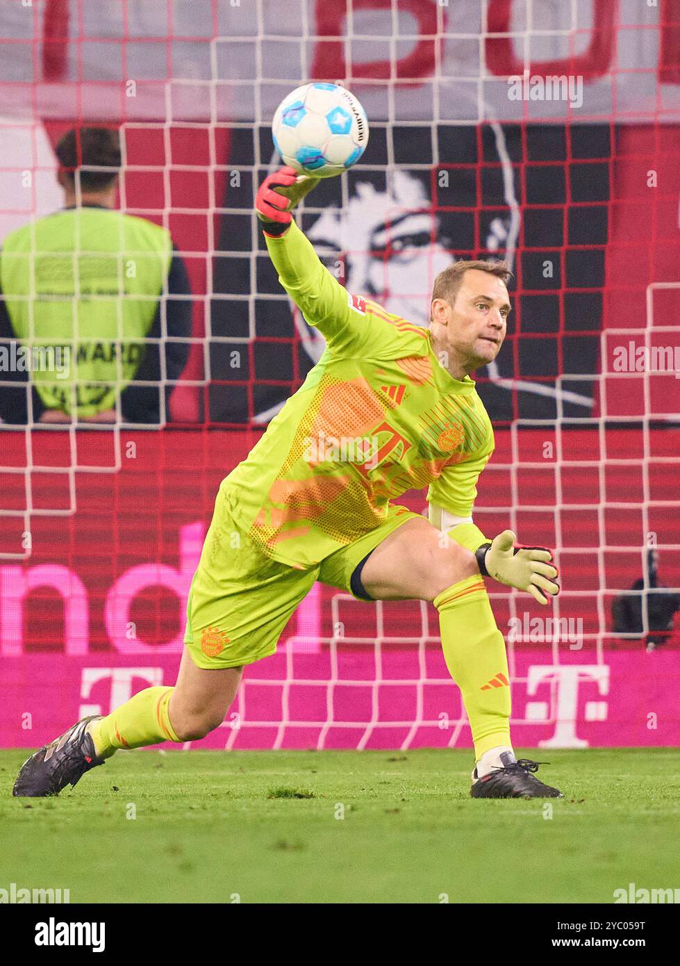 Manuel NEUER, goalkeeper FCB 1 in the match FC BAYERN MUENCHEN - VFB ...