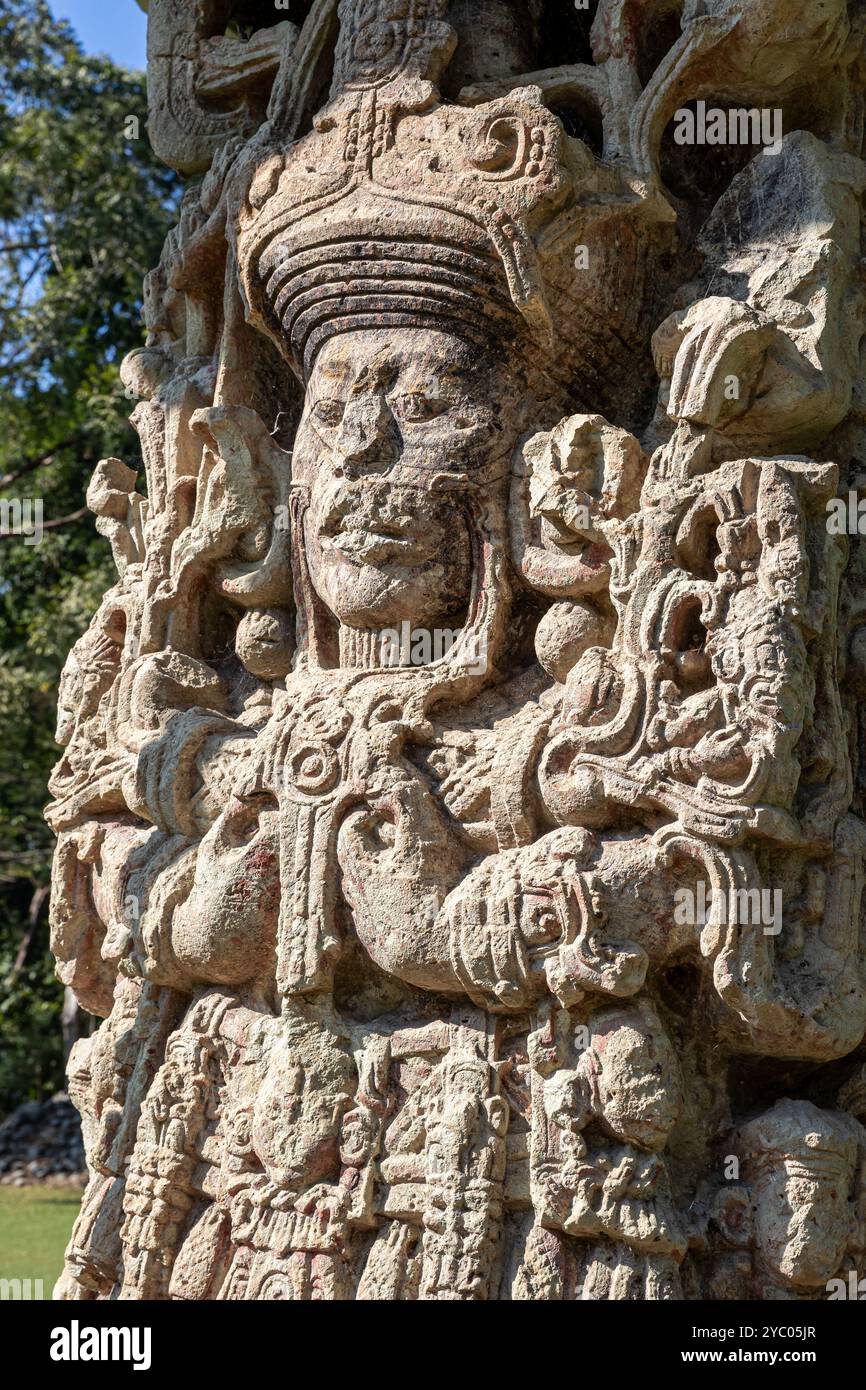 Honduras, Copán Ruinas, Mayan statue Stock Photo - Alamy