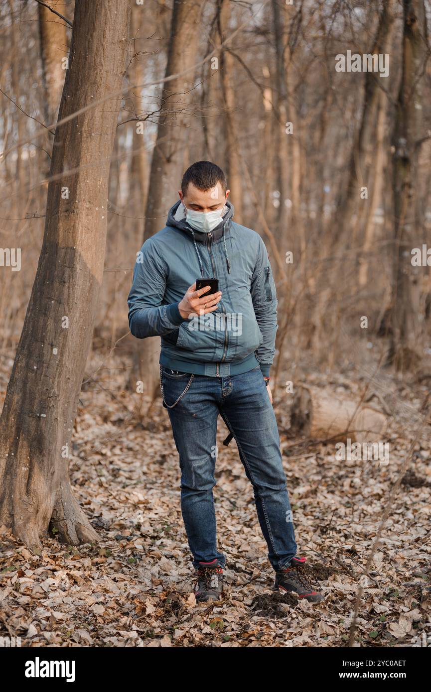 Checking weather phone hi-res stock photography and images - Alamy