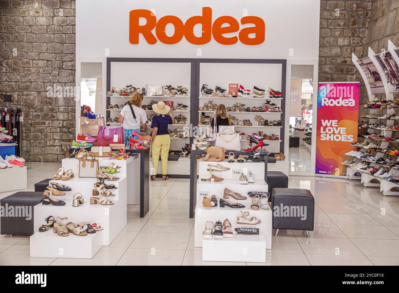 Rodea rodea hi-res stock photography and images - Alamy