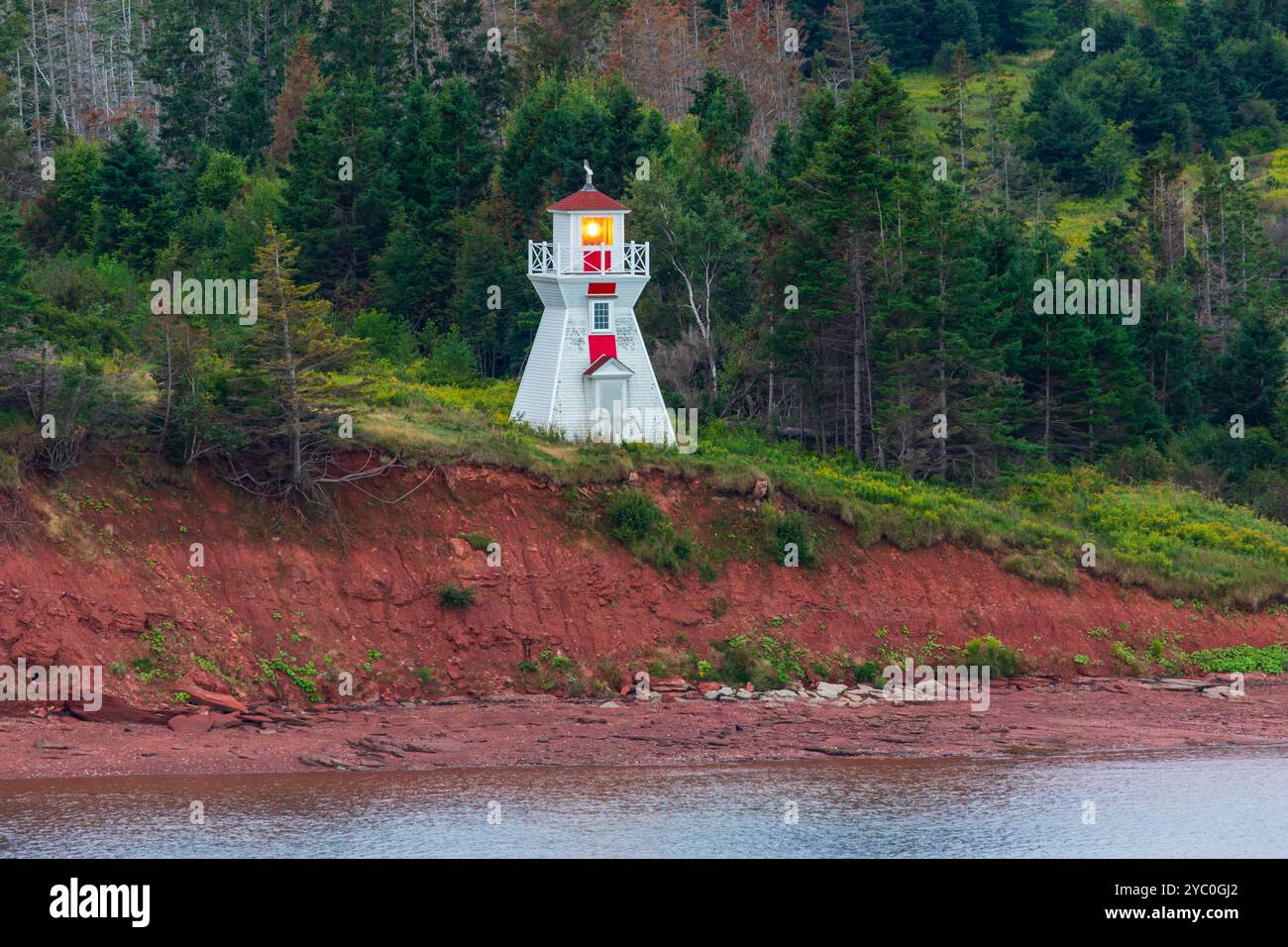 Warren cove range front lighthouse hi-res stock photography and images ...