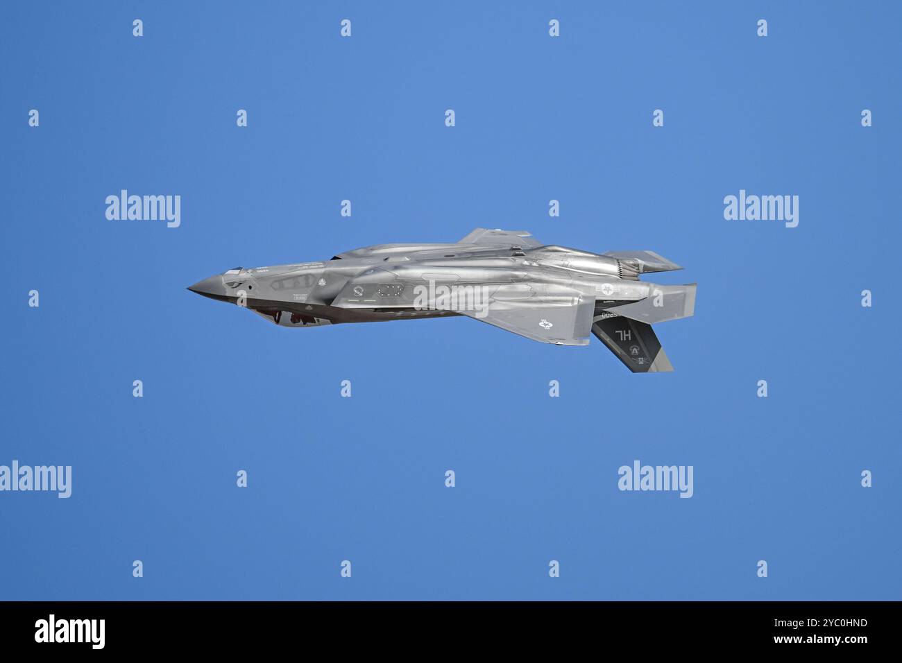 F 15 aerial display hi-res stock photography and images - Alamy