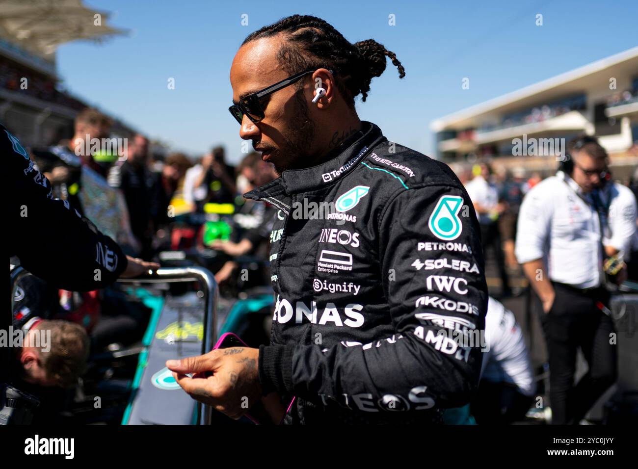 Lewis hamilton grid 2024 hi-res stock photography and images - Alamy