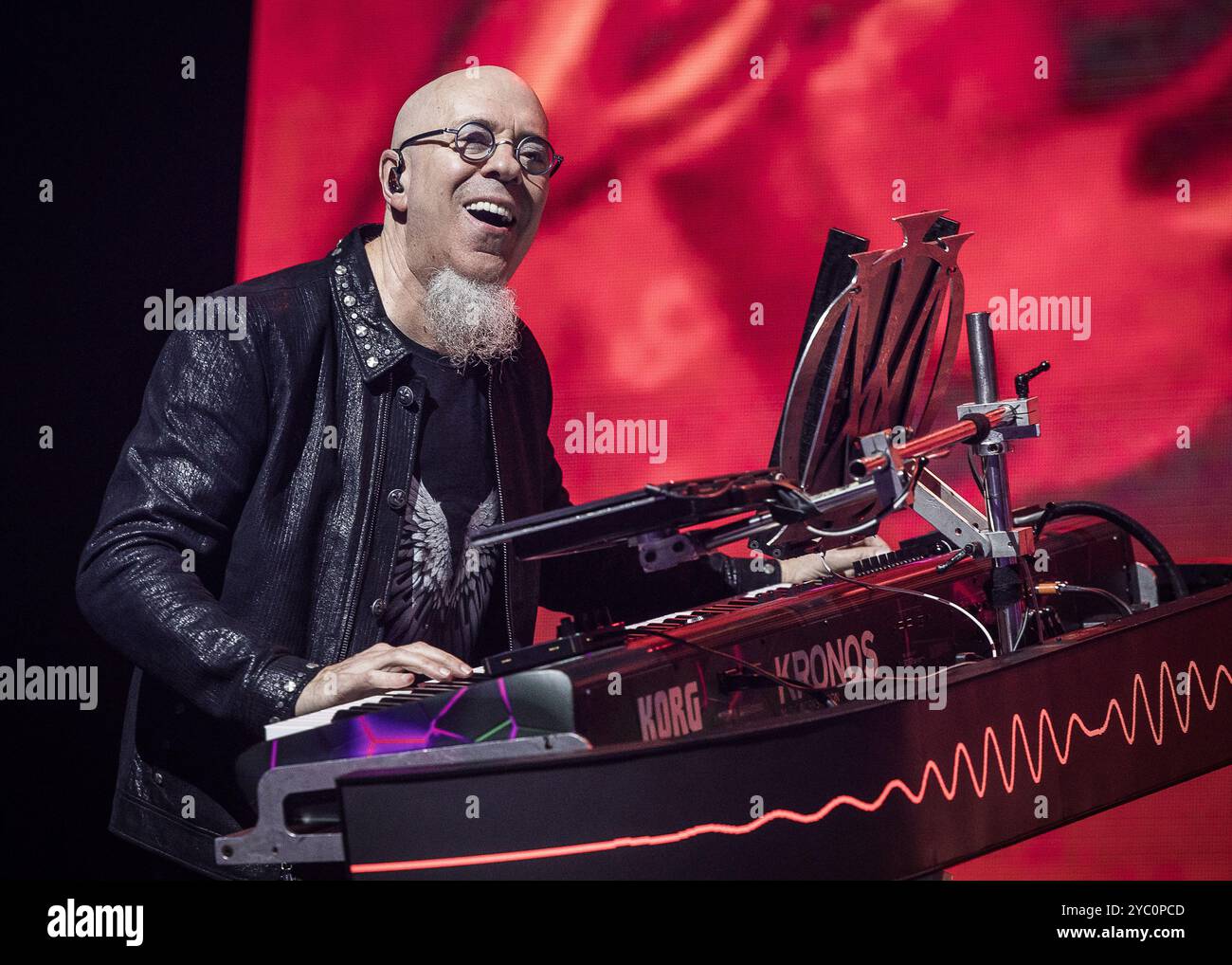 Jordan Rudess of Dream Theater in London on 20 October 2024 opening ...