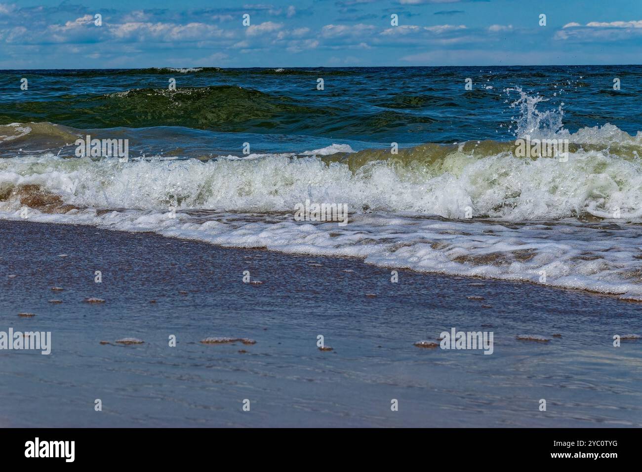 ocean waves frozen in stillness, crystal sea wave - taken with a Nikon ...