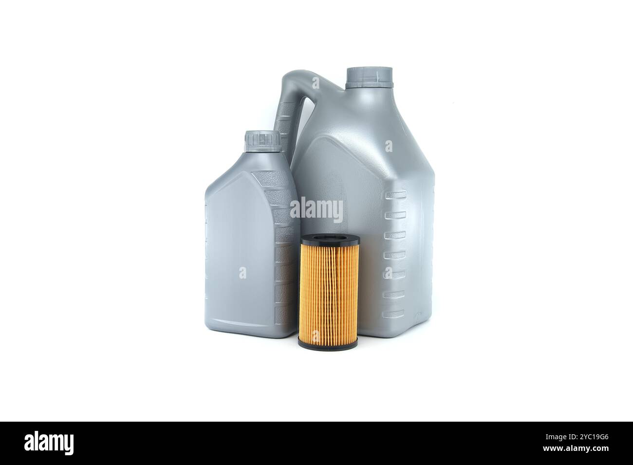 Various automotive oil containers hi-res stock photography and images ...