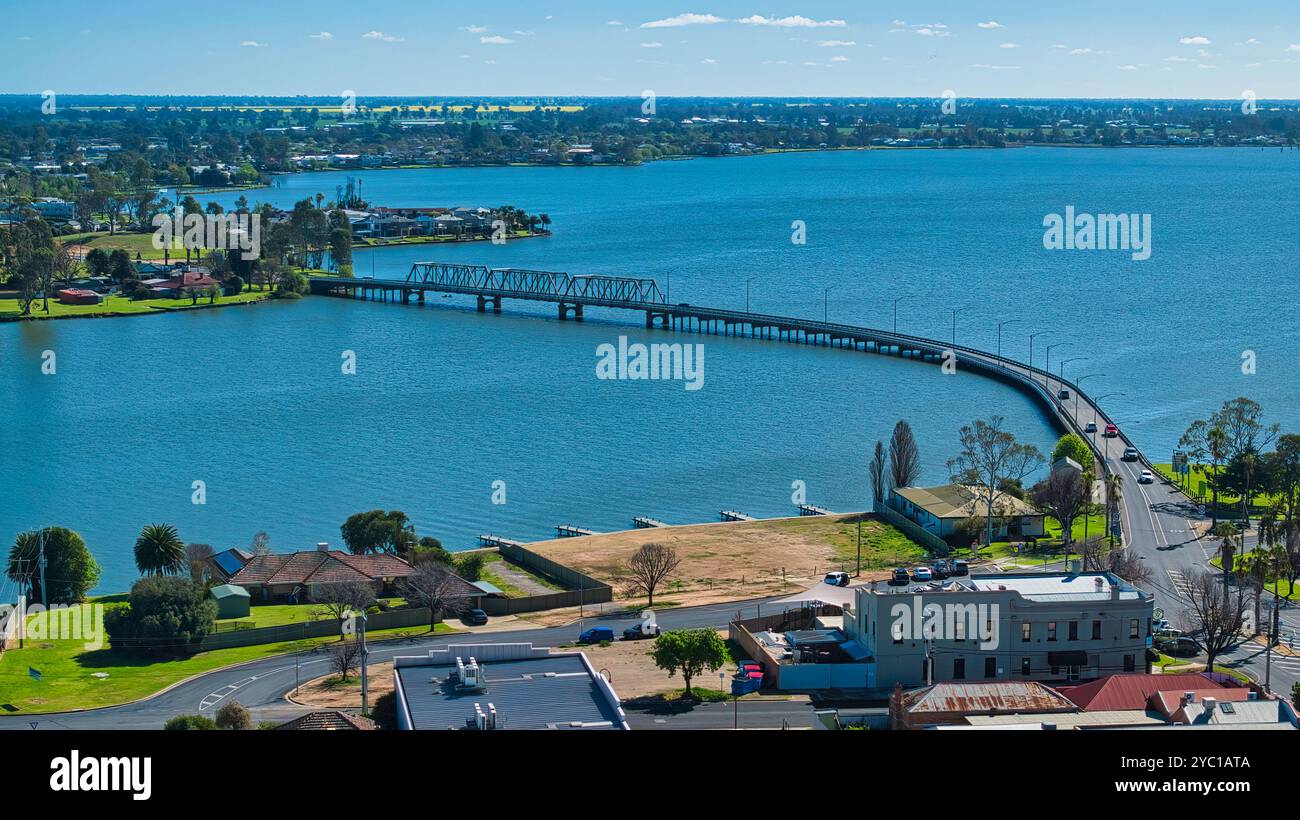 Yarrawonga bridge hi-res stock photography and images - Alamy