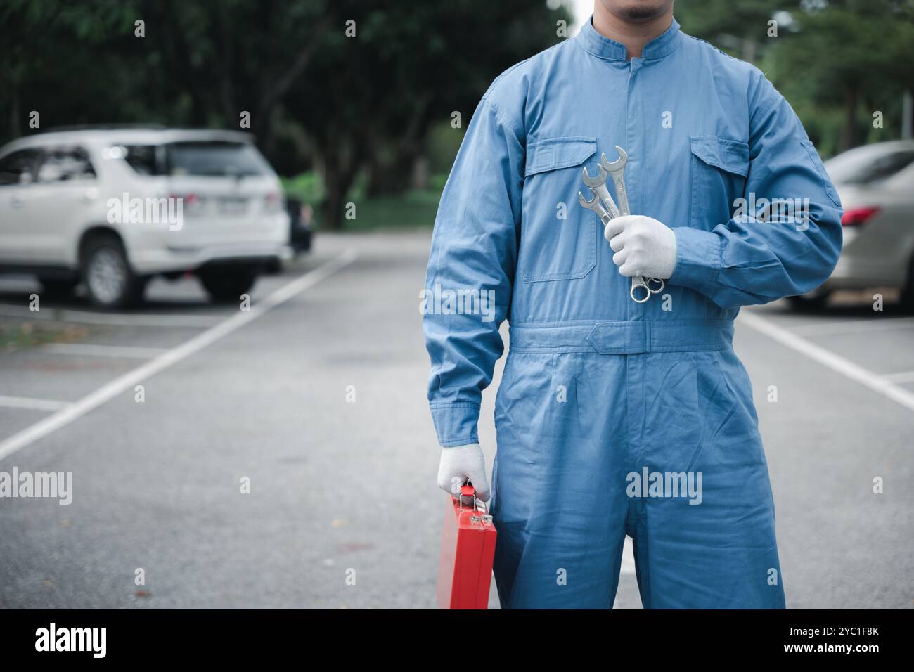 Repairman japan hi-res stock photography and images - Alamy