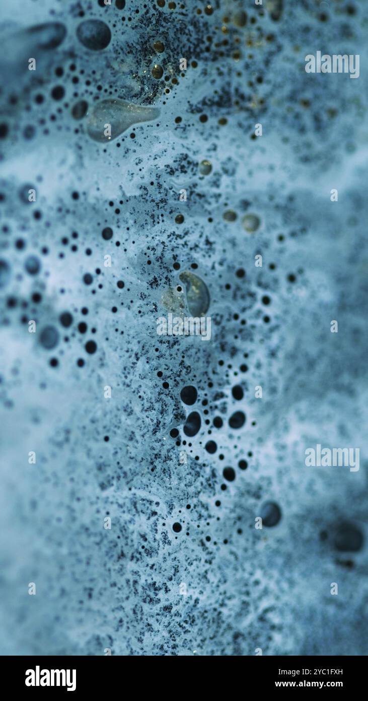 Foam fluid spill paint flow hi-res stock photography and images - Alamy