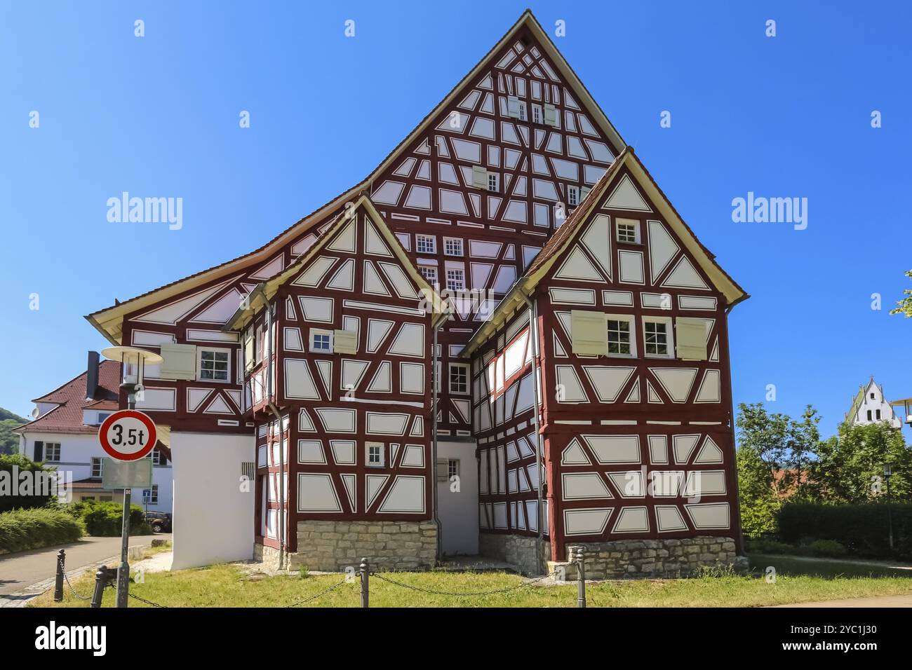 Schloessle Oberlenningen, Lenningen Castle, former aristocratic ...