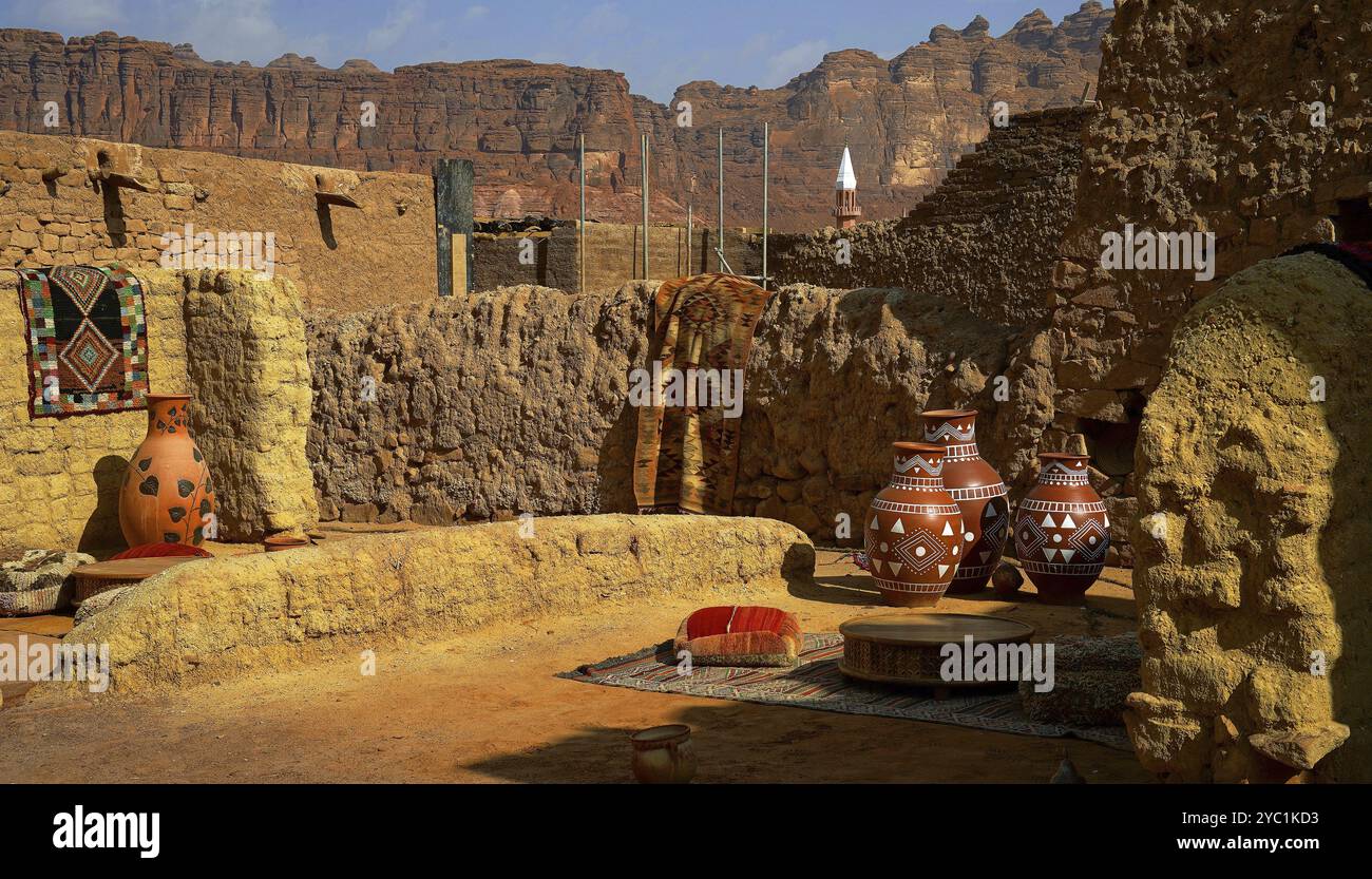 Outdoor courtyards hi-res stock photography and images - Alamy