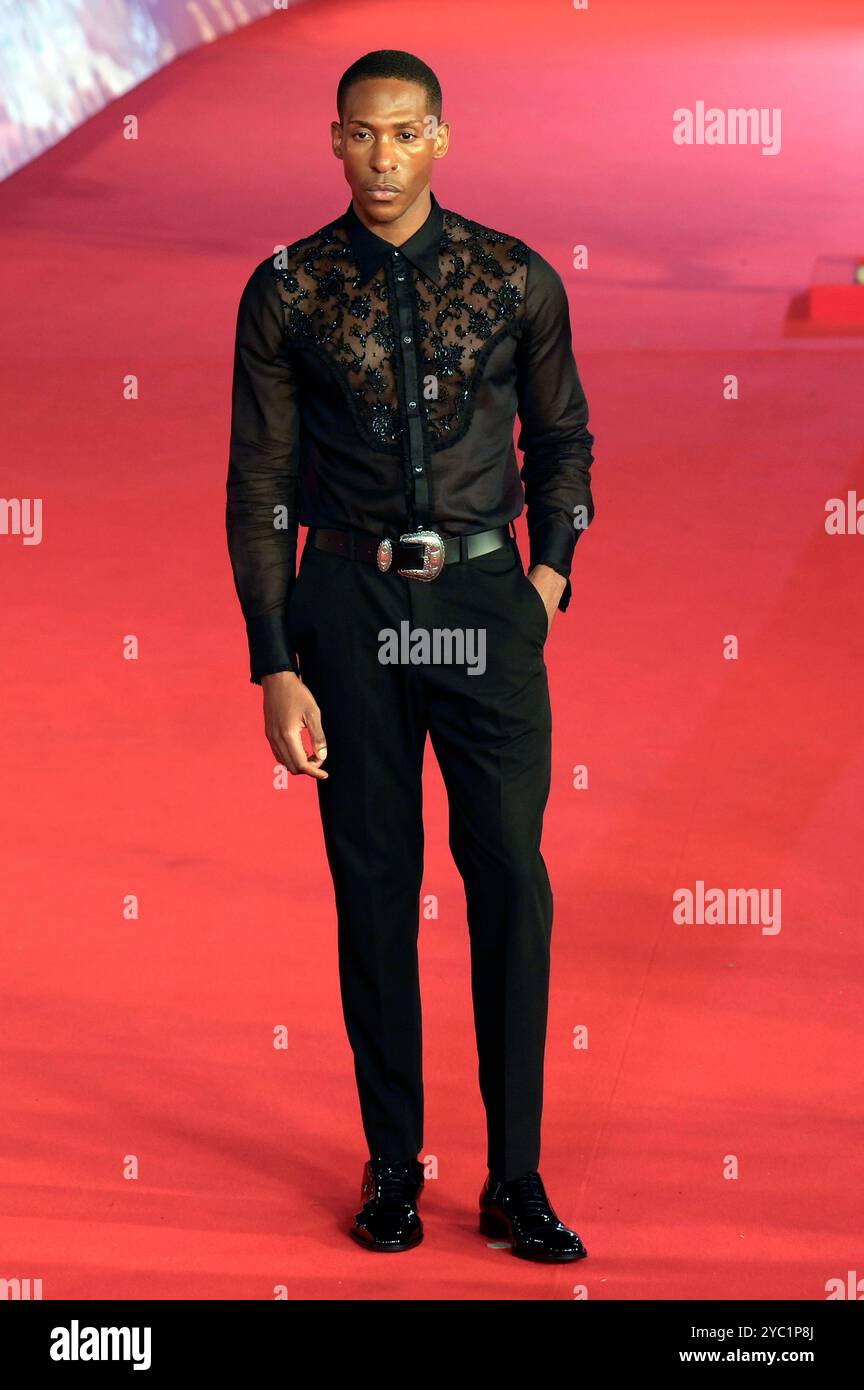 Joshua Uduma bei der Premiere des Kinofilms The Trainer auf dem 19 ...