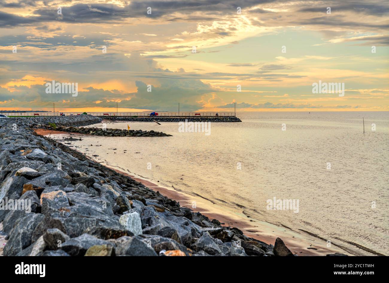 Picturesque Kingston Seawall Beach, a Coastal Retreat in Georgetown ...