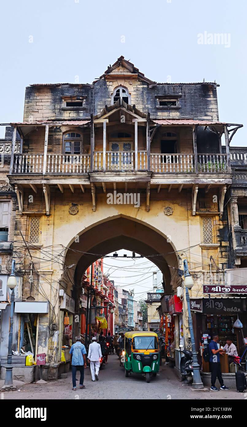 Chauraha Gate near Kirti Mandir, Porbandar, Gujarat, India Stock Photo - Alamy