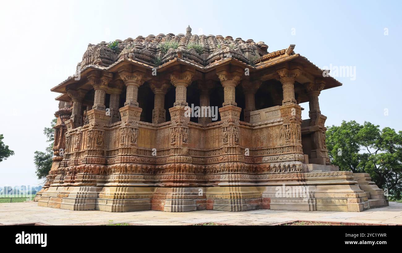 Side view of the beautifully carved 11th-century Navlakha Temple ...