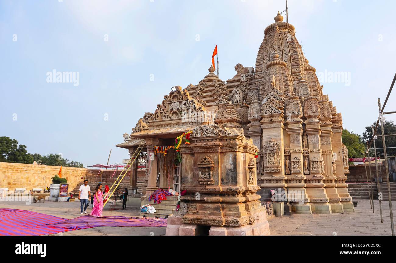 Wide view of Shri Trinetreshwar Mahadev Temple, Taranetar ...