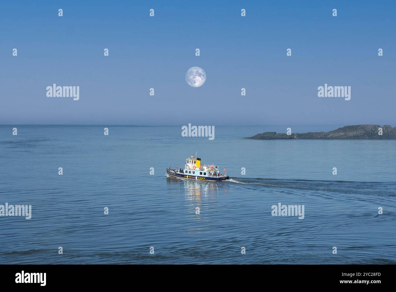 Cremyll ferry on the Hamoaze Tamar estuary between Plymouth Royal ...