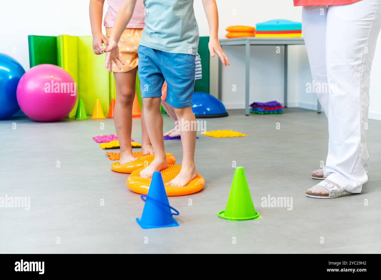 Physiotherapy children hi-res stock photography and images - Alamy