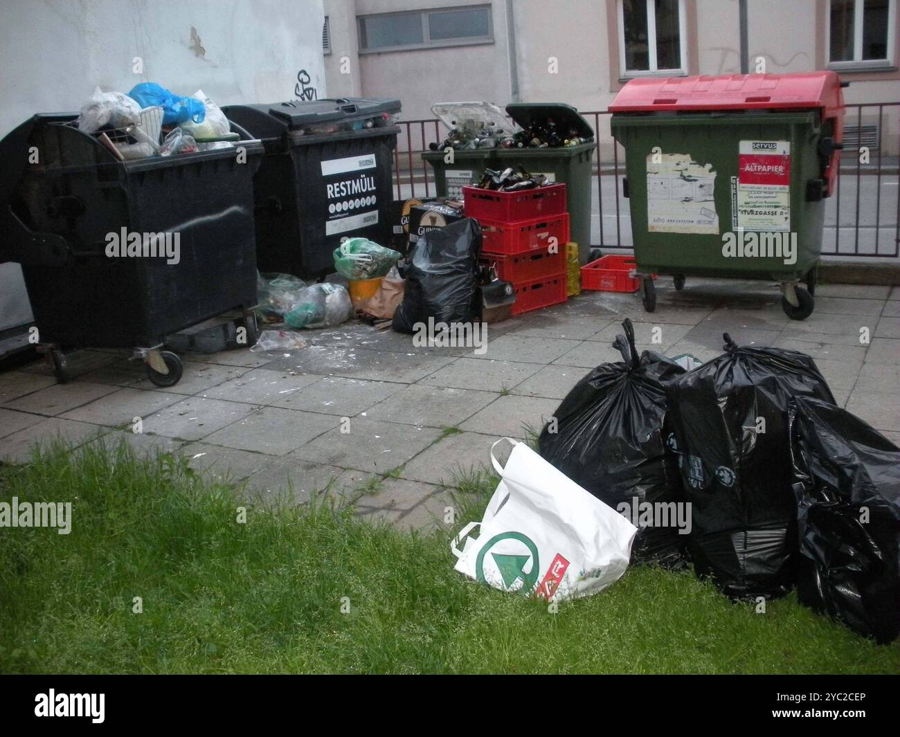 a residual waste trash can for waste separation and recycling residual ...
