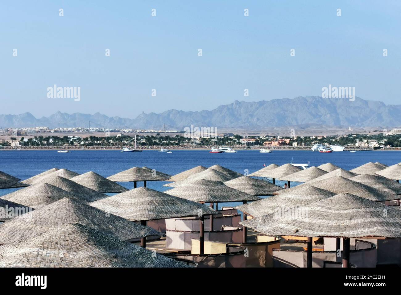 Egypt beach Red Sea Makadi Bay in the morning Stock Photo - Alamy