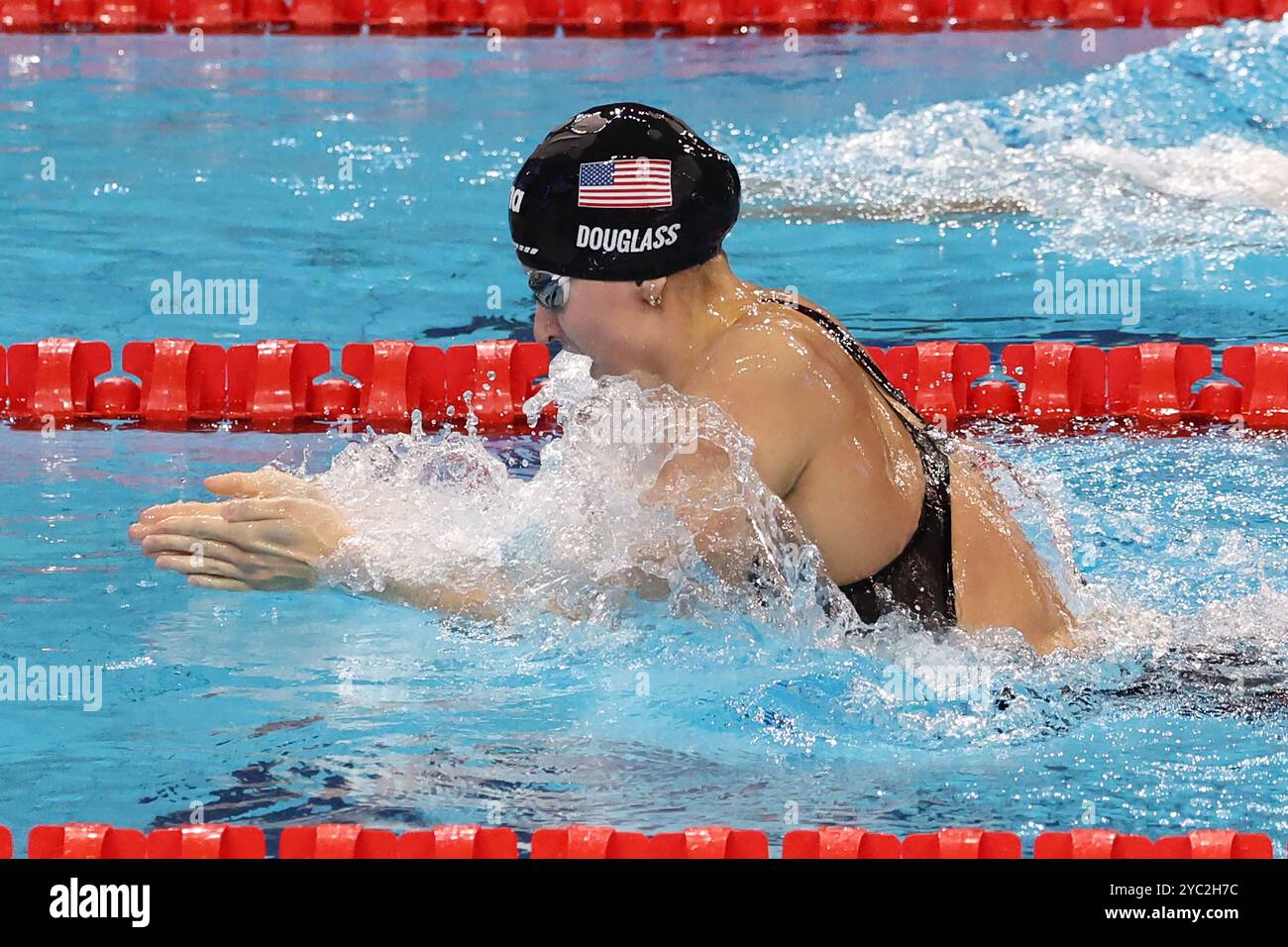 American swimmer Douglas won the women's 200m medley championship with ...