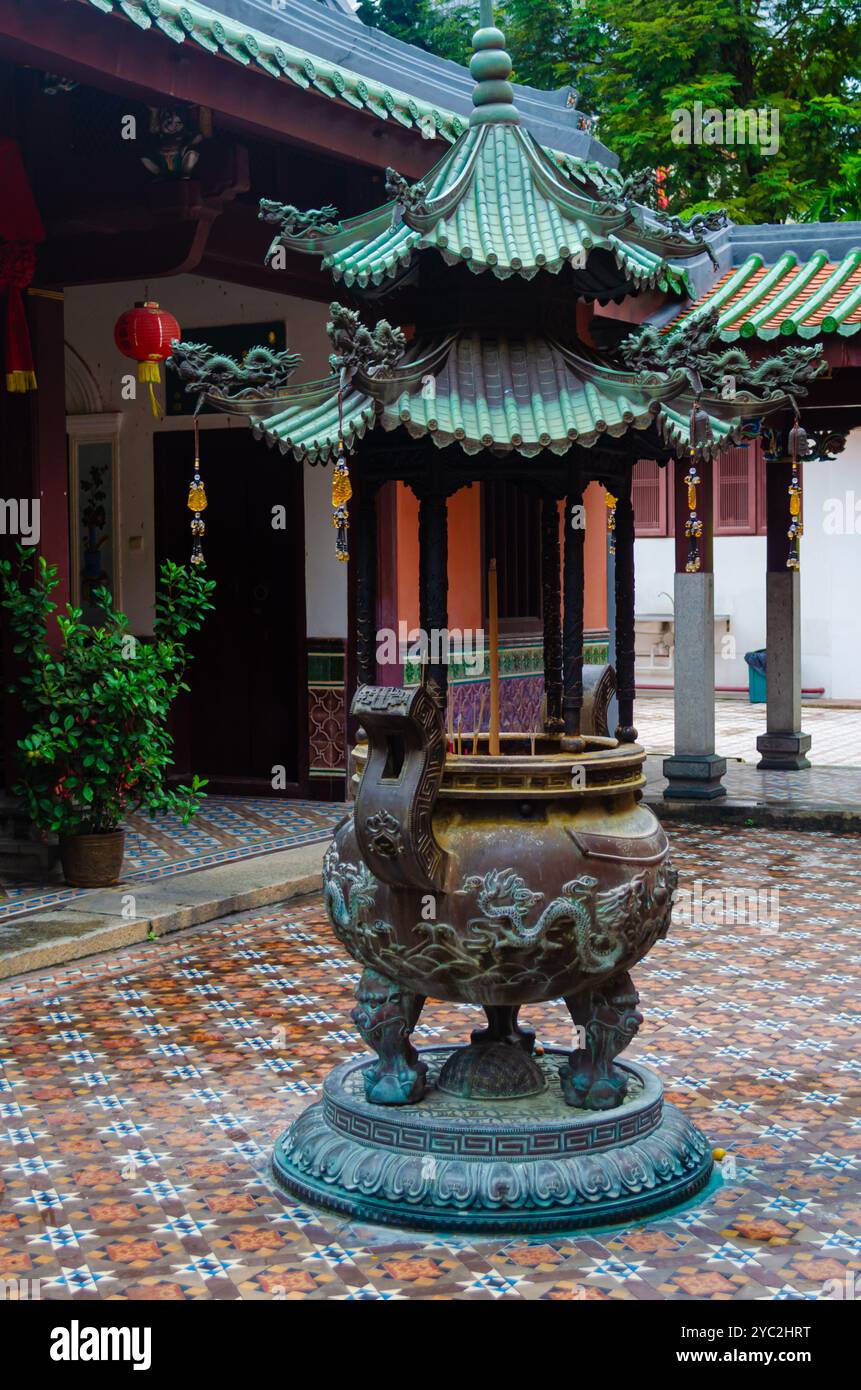 View of Thian Hock Keng Temple in Singapore Stock Photo - Alamy
